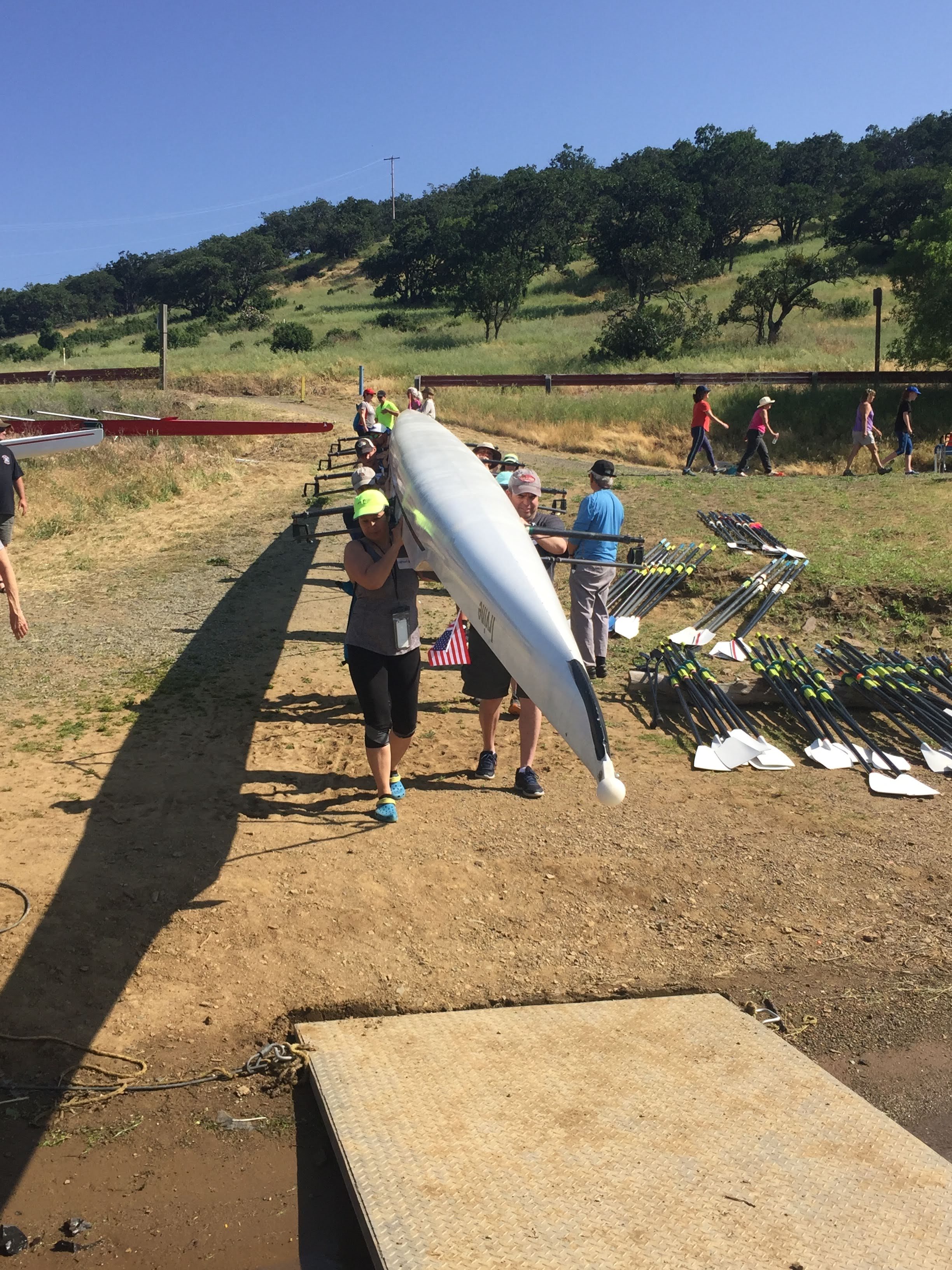 Rowing Teams - Rogue Rowing at Emigrant Lake